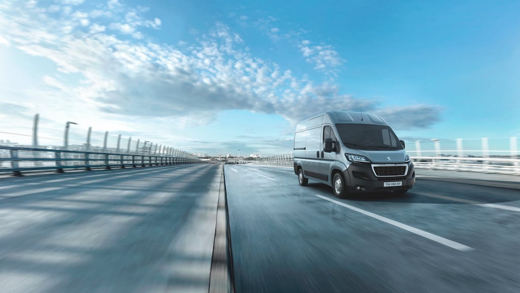 PEUGEOT Boxer : le fourgon professionnel
